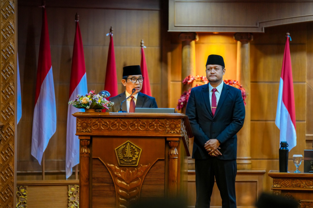 Pidato Perdana AdiCipta Pada Rapat Paripurna DPRD Badung | Setda Badung